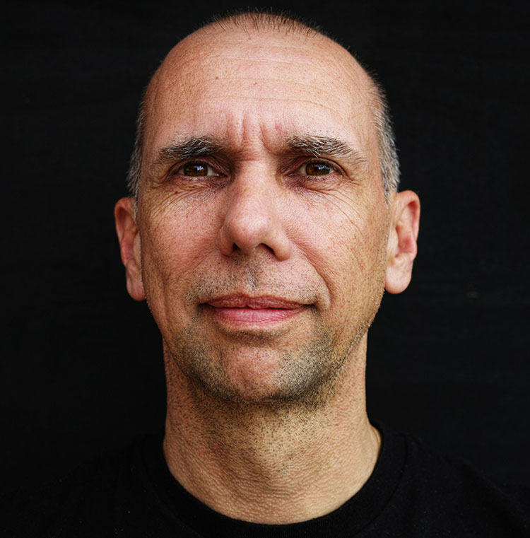 Ross Bull's Instagram, Twitter & Facebook on IDCrawl