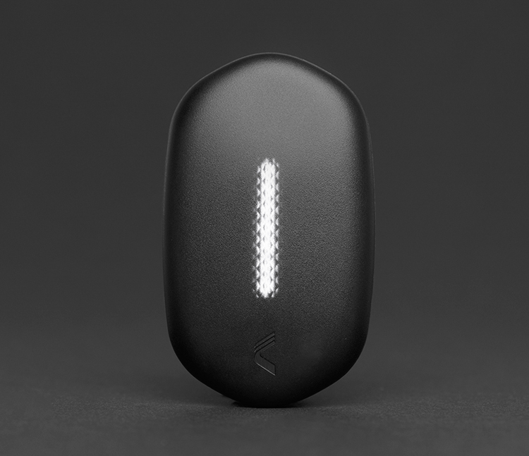 A smart vest that tracks footballers’ performance on the pitch - Design ...