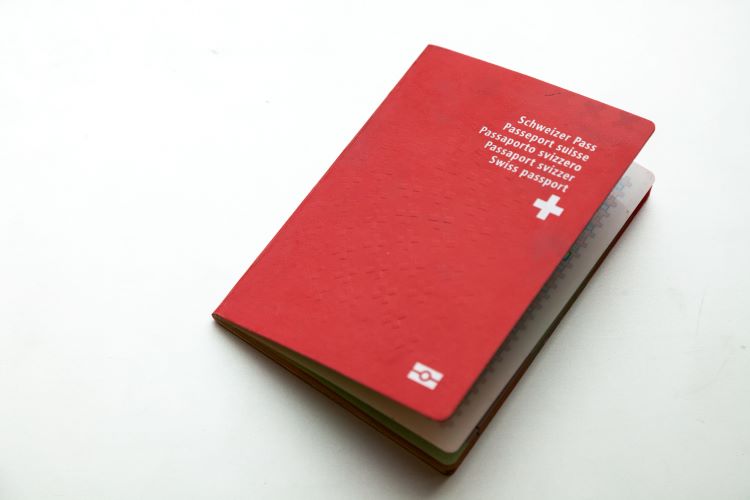 Switzerland’s new passport looks to celebrate country’s natural beauty ...